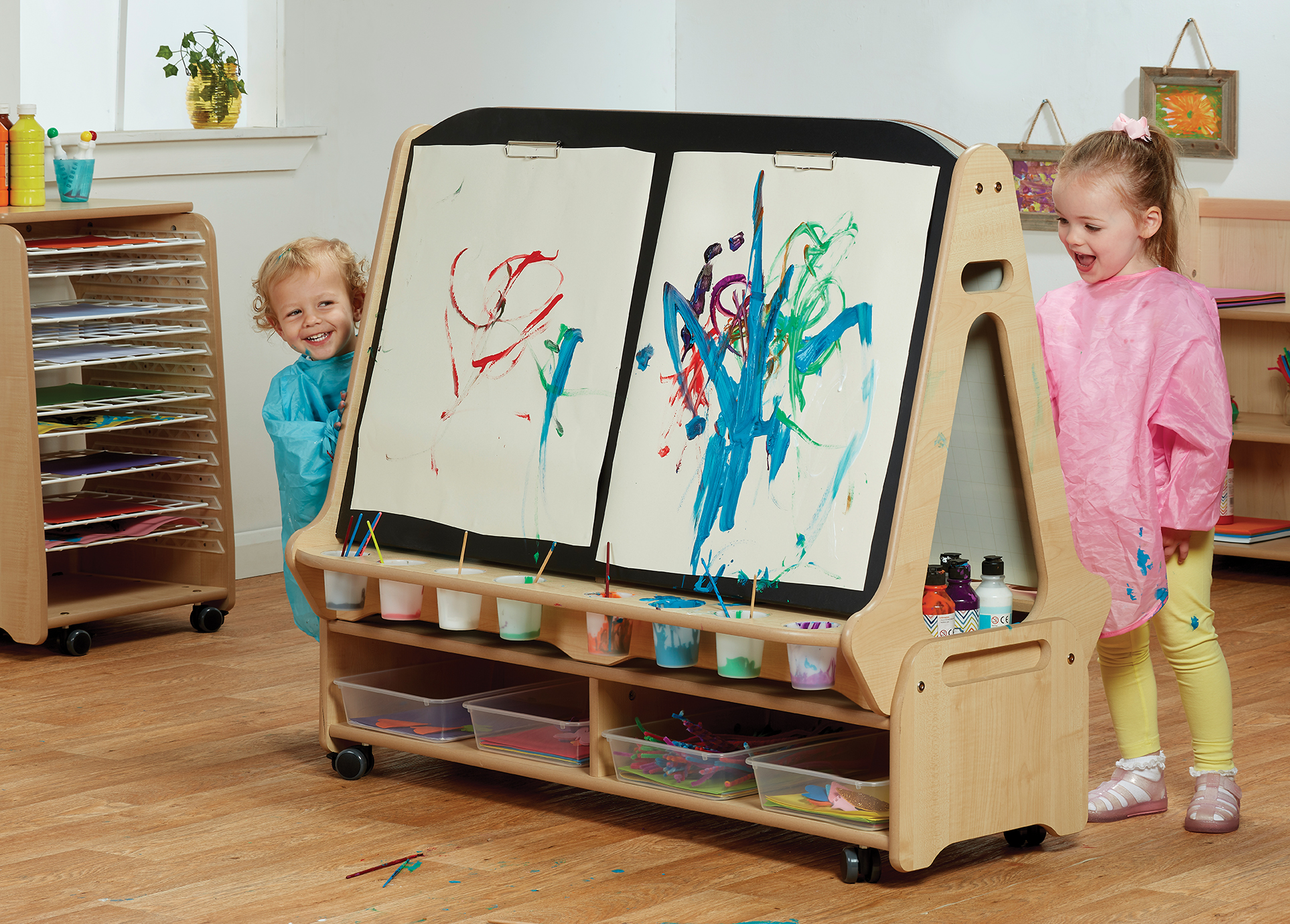 Speel & Creatief meubilair: Ezel 4 Kids met 2 Whiteboards,16 Verfpotten ...